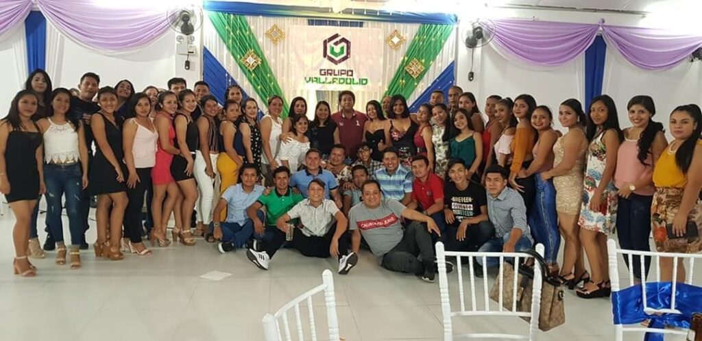 Nosotros - Compucentro